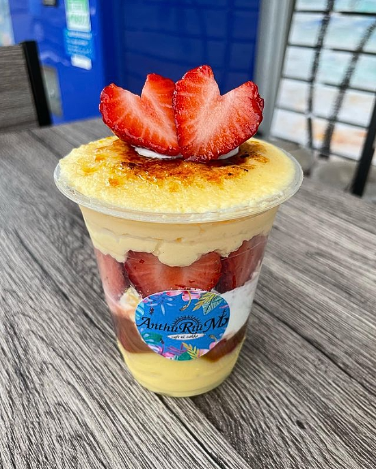 旬のフルーツパフェを楽しめる有田町のカフェ「AnthuRiuM(アンスリューム)」 | させぼ通信